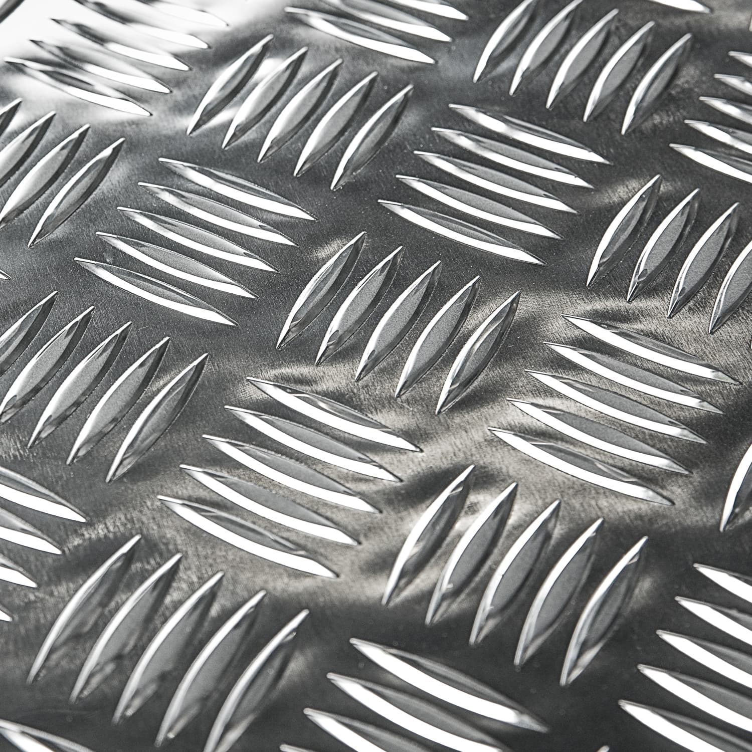 Alu durkplåt 5754 H114 five bar 2000x1000x4/6 mm | BE Group